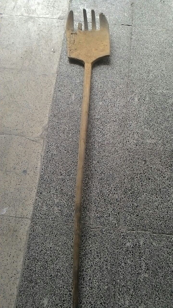 dirgen: ahşap 135 cm